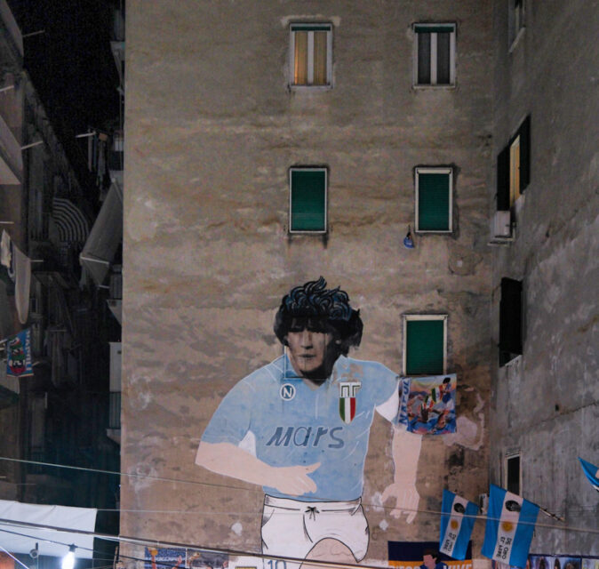 Naples and the street art dedicated to Maradona – Campania Secrets