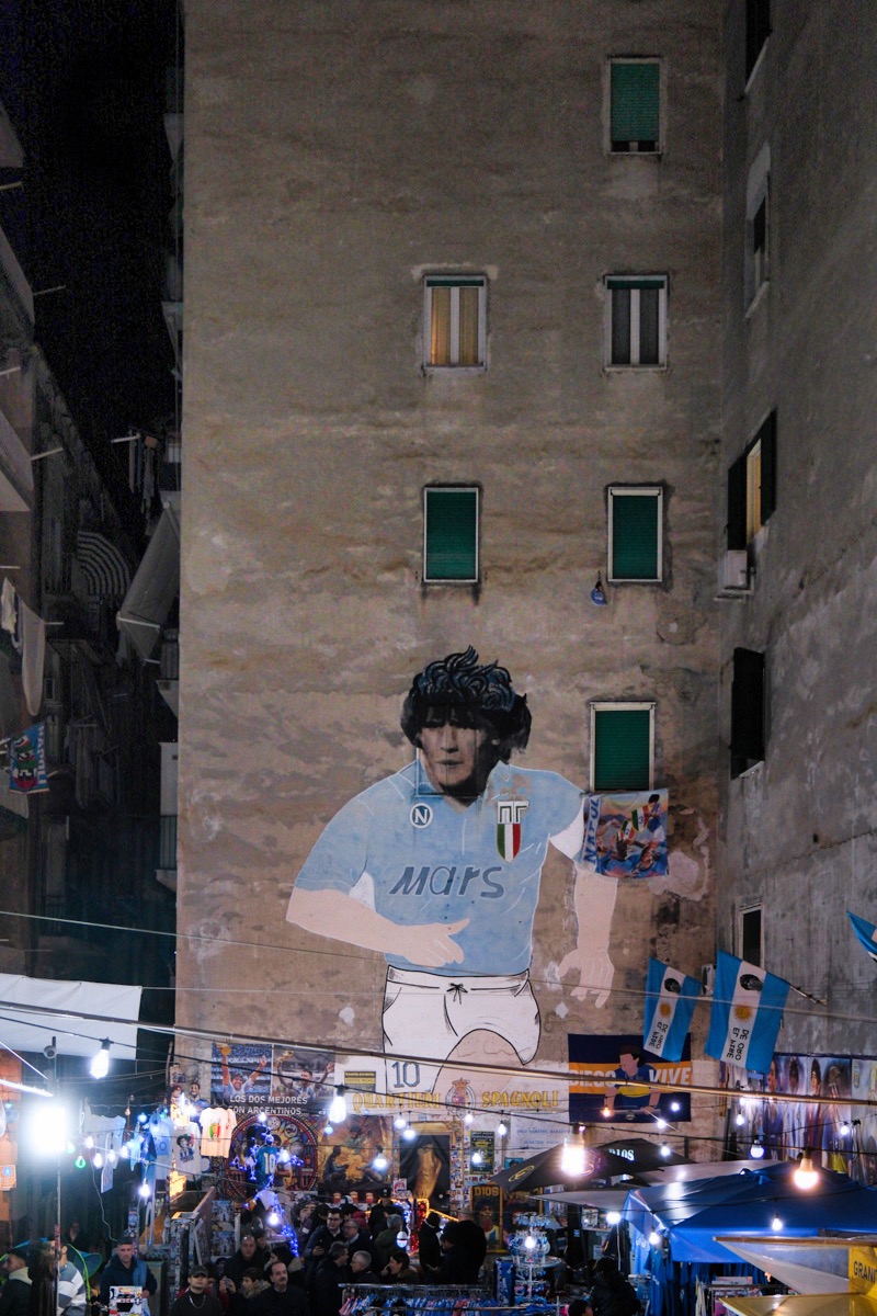 Naples and the street art dedicated to Maradona – Campania Secrets